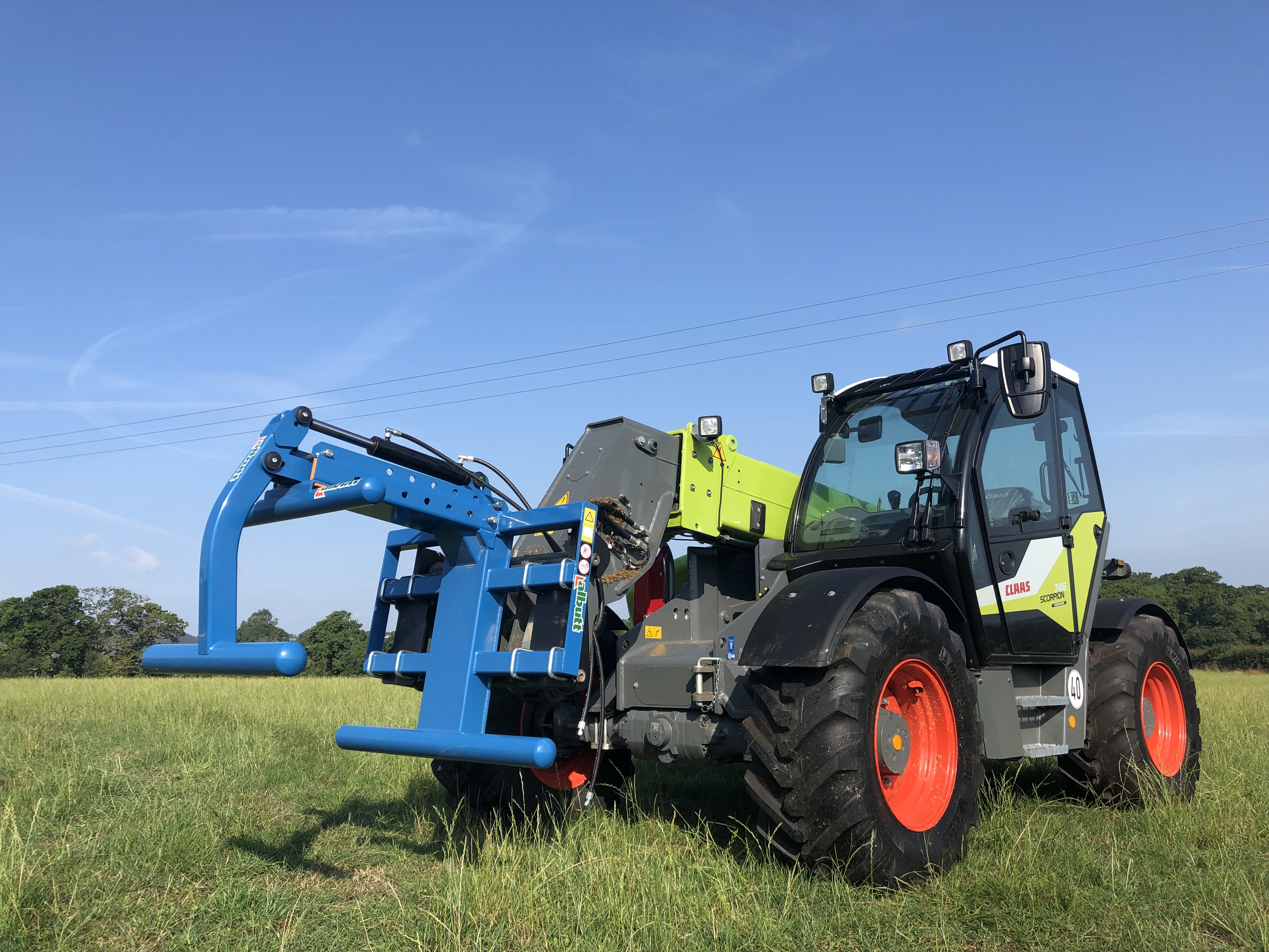 F352 Over Arm Bale Grab | Albutt attachments materials handling